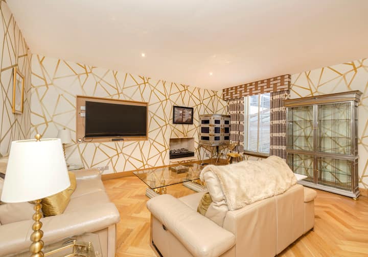 Beautiful 3 Bed Apt. On York Place - 愛丁堡