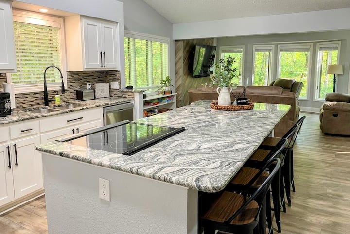 Gorgeous Townhome Near Lake Coronado - Hot Springs Village