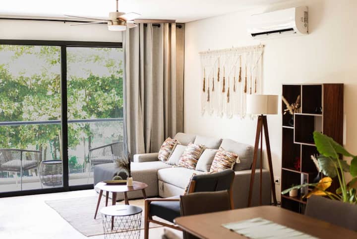 Apt Jaguarundi: Stylish Retreat With Shared Pool - Puerto Morelos