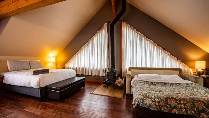 Timberloft- 30 Nights Minimum - Revelstoke