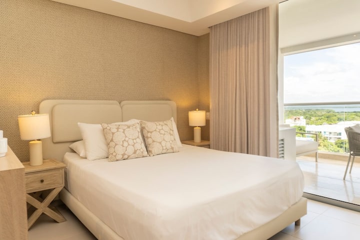 Cb942 Modern Loft In Crespo Lake View - Cartagena, Colombia