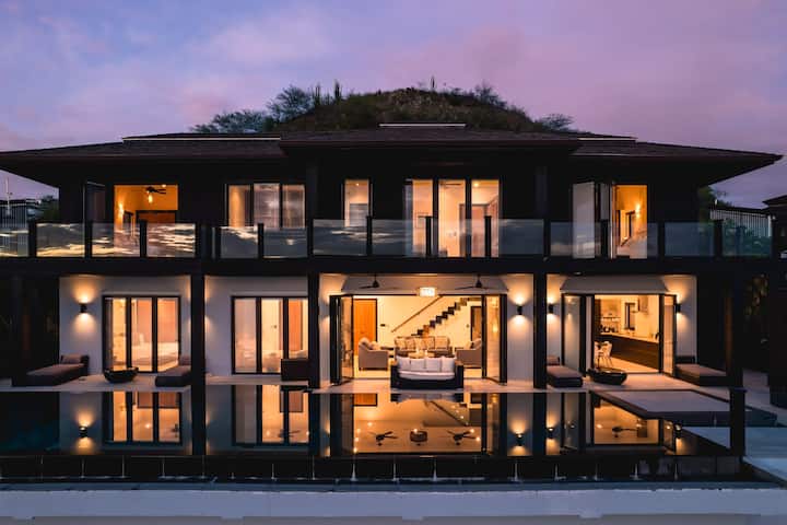 Oceanfront 4-bedroom Retreat With Infinity Pool - Antigua and Barbuda