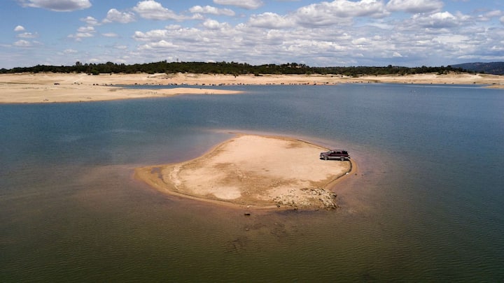 Open-air Comfort! Balcony Suite Near Lake - Folsom, CA