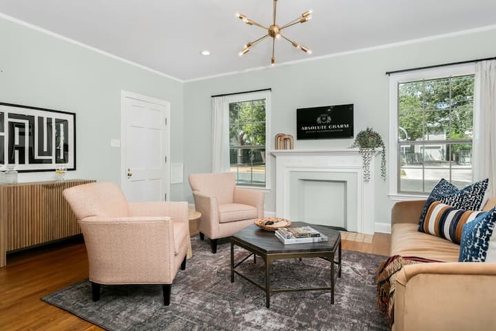 Magnolia Cottage | 3/2, Hot Tub, 3 Blocks To Main - Fredericksburg, TX
