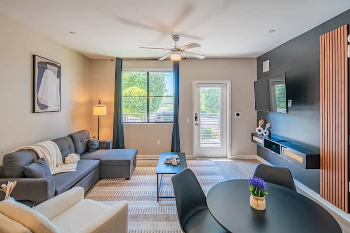 Best Location | Pool, Gym, Parking, W/d & Dog Park - Phoenix, AZ