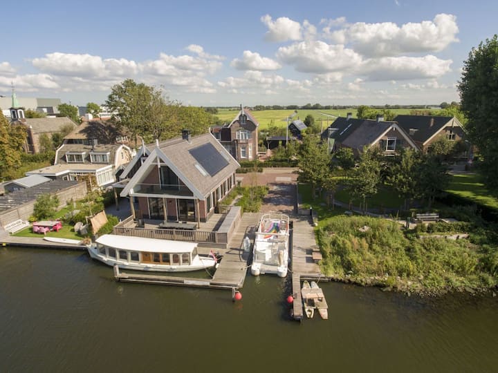 Maison Au Bord De L'eau Avec Amarrage - Leiden