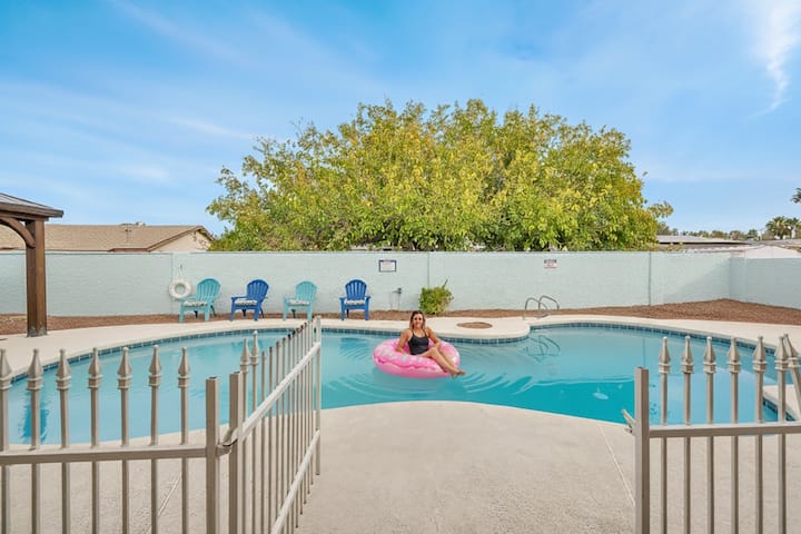 Vegas Retreat -Single Story Pool Hot Tub Games Bbq - Las Vegas, NV
