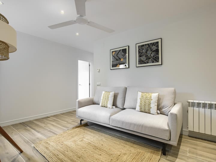 Dobo Pinar 2br 3pax 1bth With Terrace - Alcobendas