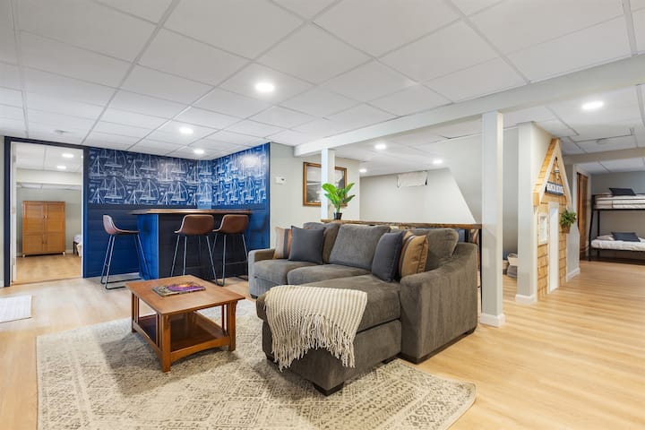 Pet Friendly Near Mayflower Beach | Pool & Hot Tub - Dennis