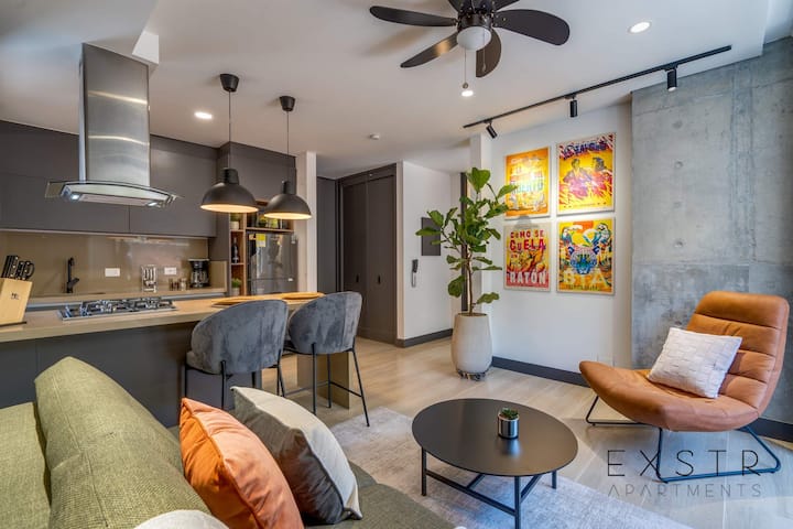 Rm506 | 2-bed Luxury | Balcony | Pool | Gym | Zoo - Cali