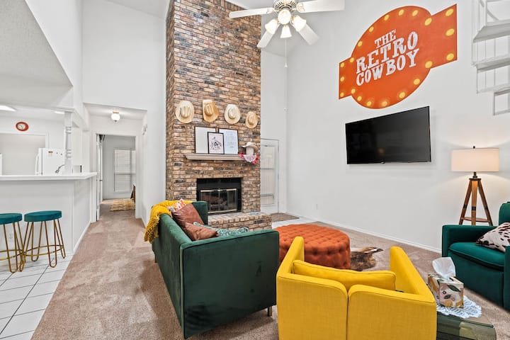 The Retro Cowboy: Family Friendly | Game Room - Lubbock, TX