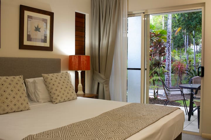 Two Bedroom Garden Apartment - Port Douglas