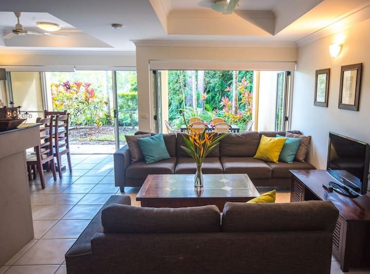 Two Bedroom Villa - Port Douglas