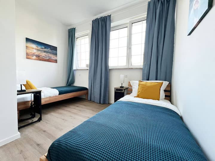 Du05a Rahmer Apartments In Duisburg- #Ra2 - Düsseldorf Airport (DUS)
