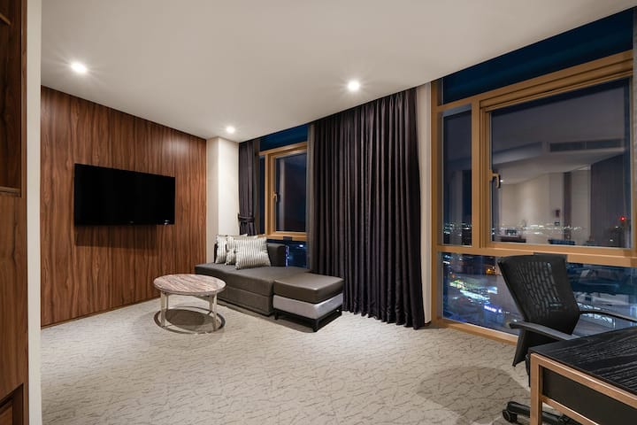 [Sataz Hotel] 시티뷰 #태화강역 5분 #울산여행 #커플여행#편안함 - Nam-gu