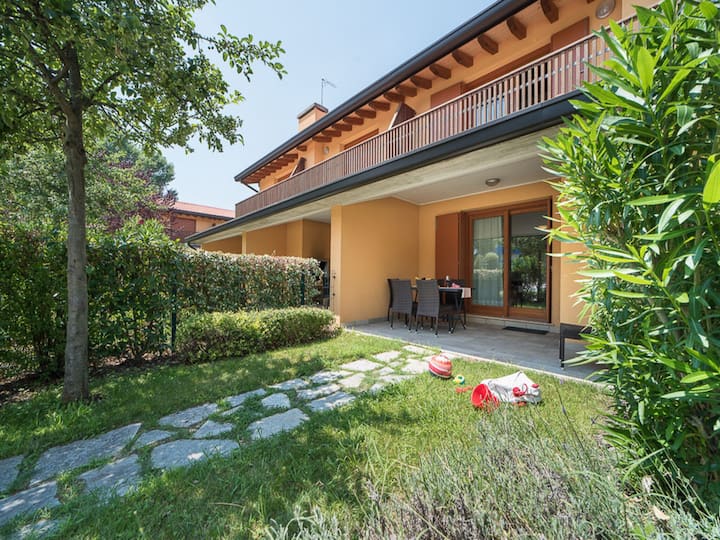 Elegant And Vibrant Apartment By Beahost Rentals - Lignano Sabbiadoro