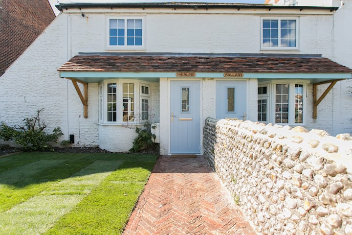 Shealing - East Wittering Fisherman's Cottage - West Wittering