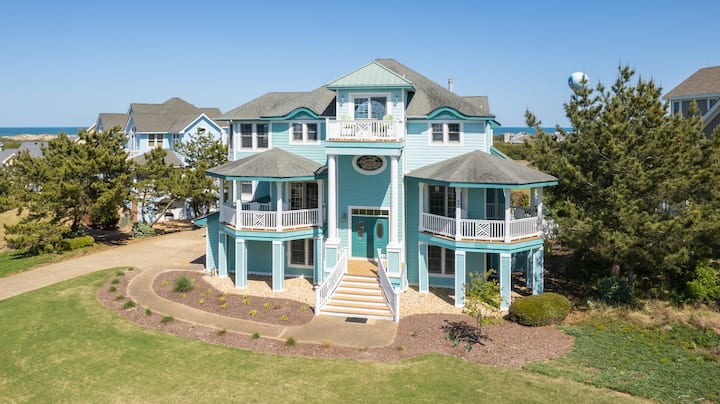 The Flirty Flamingo: Dog-friendly, Elevator, Pool - Duck, NC