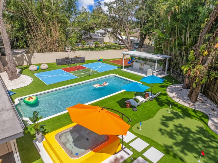 Heated Pool • Sleeps32•pickle/basketball • Theater - ブレーデントン, FL
