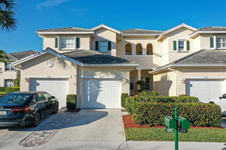 Gl 304 Pond View Townhome Welcome To Paradise! - Fort Pierce, FL