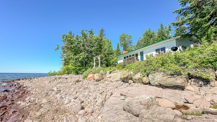 Amazing Grace On Lake Superior In Grand Marais, Mn - Grand Marais, MN