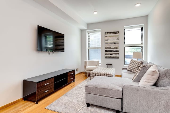 Central Chicago Suite2 Access To Patio! - Cicero, IL