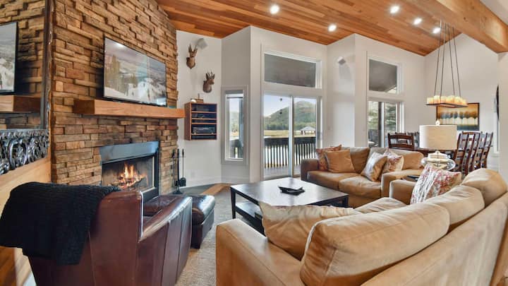 Spacious Lakeside 4 Bedroom 1645- Lake View! - Park City, UT