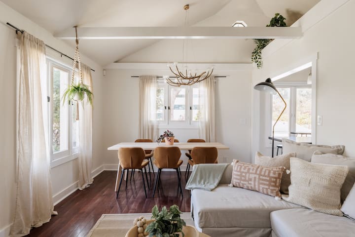 Historic Bungalow - Outdoor Space - Central Ac - Pasadena, CA