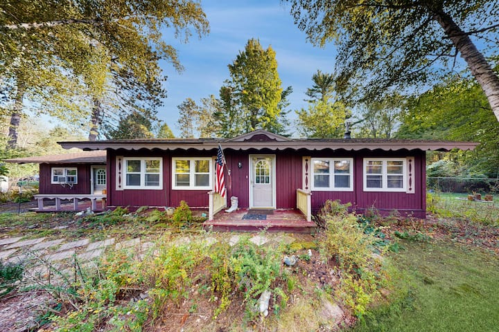3br House With Free Wifi & Near Downtown - Iron Mountain, MI