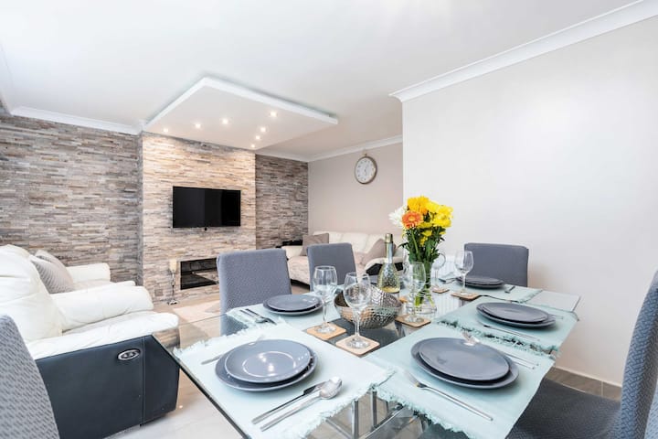 Free Parking | Sleeps 6 | City Centre&nbsp;| 15%&nbsp;Off - Sheffield