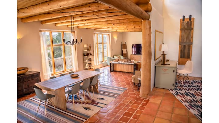 Casa Angel - 3 Bedroom Pet Friendly Home With - Arroyo Seco, NM