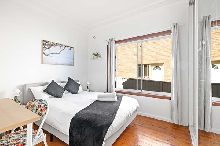 Classic Double Room - Centrally Located - Penshurst