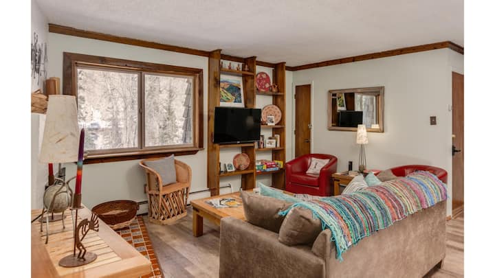 Riverside Retreat 12 At Taos East - 2 Bedroom - Taos Ski Valley, NM