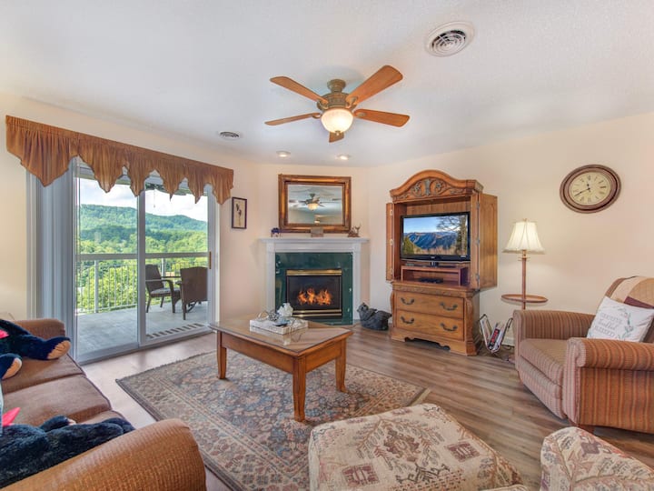 Whispering Pines 553|2bd|sleeps 6|free D'wood Tkt - ピジョン・フォージ, TN