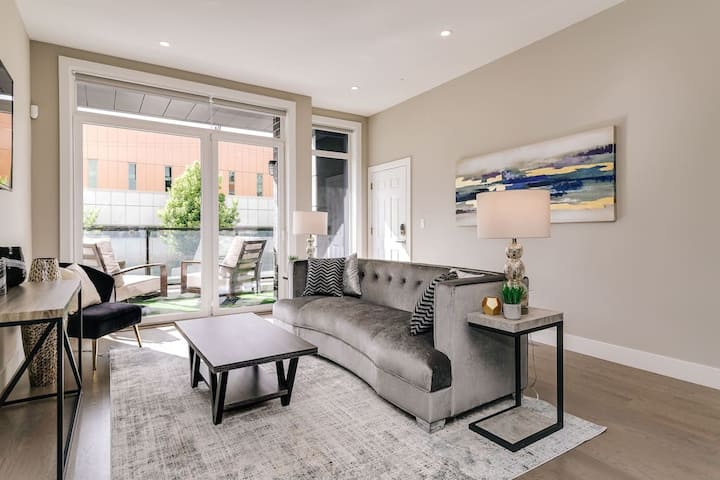 Stunning Duplex Condo #1 - Downtown River North - Chicago Union Station