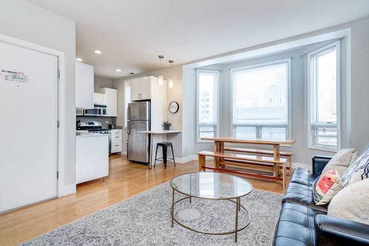 870 1&2 - 2 Separate Suites In Same Building - Şikago, IL