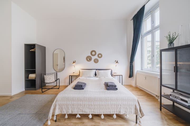 Chic Flat | City View | Subway | Café | River - Berlin-Kreuzberg