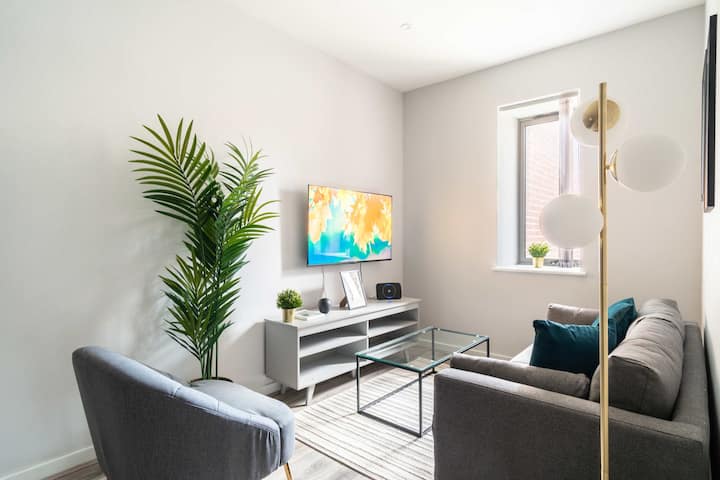 Charming 2 Bed Apartment In Waterloo, Liverpool - Formby