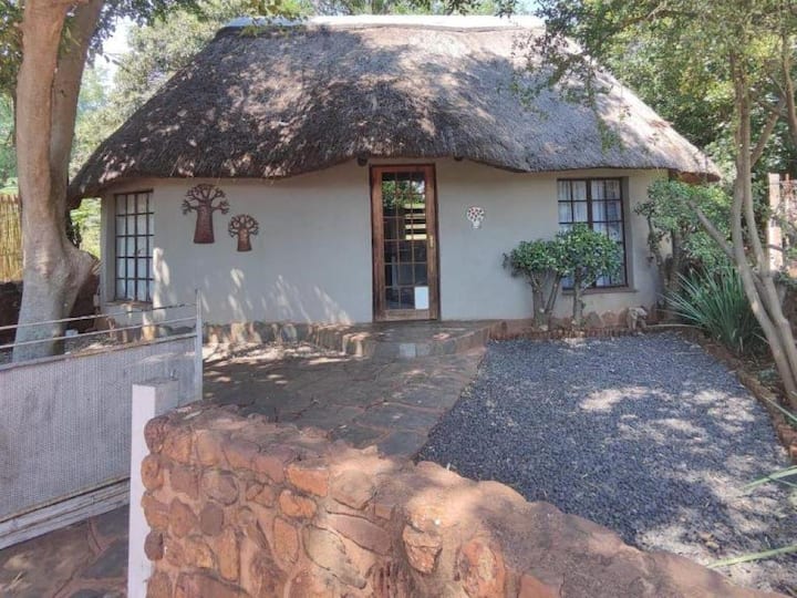 Standard Queen Room - Hartbeespoort