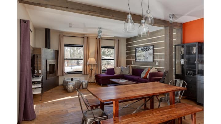 Bavarian Chalet 2 - Bavarian-inspired Chalet With - Taos Ski Valley, NM