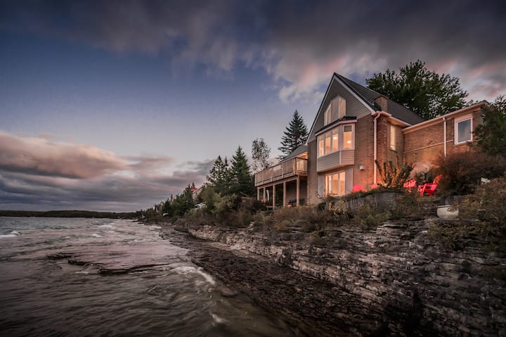 Baycrest: Waterfront Escape - Bruce Peninsula