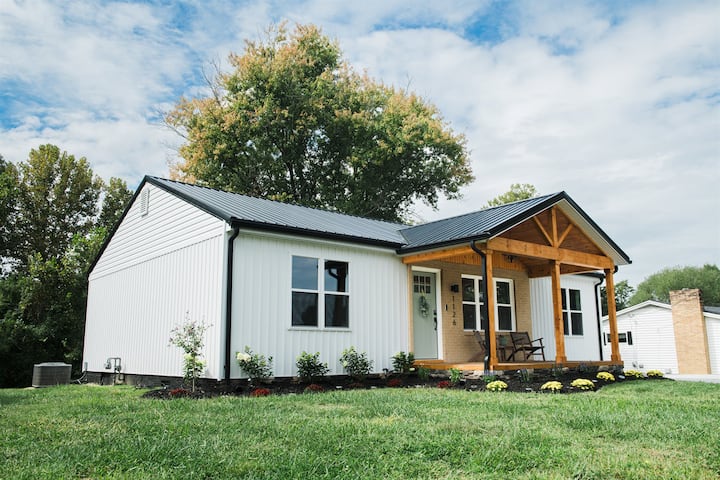 Visit The Sage Door House - South Shore, KY