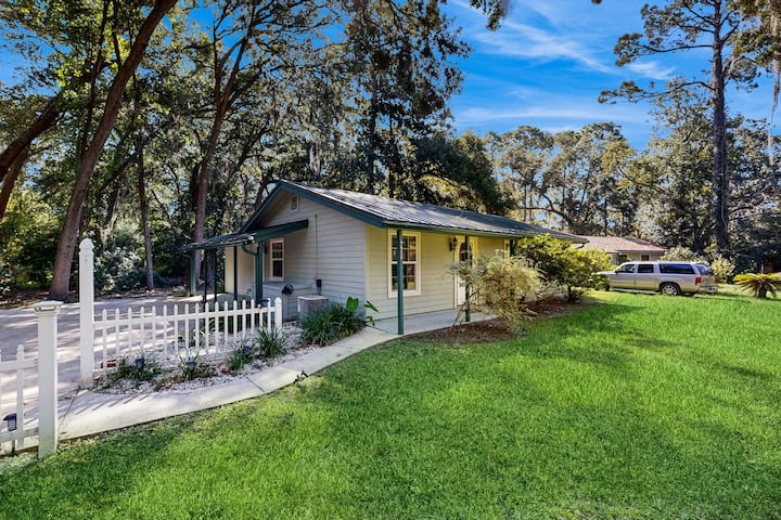 3 Br Cozy Cottage Near The Beach W/ Wifi, Ac, W/d - Fernandina Beach, FL