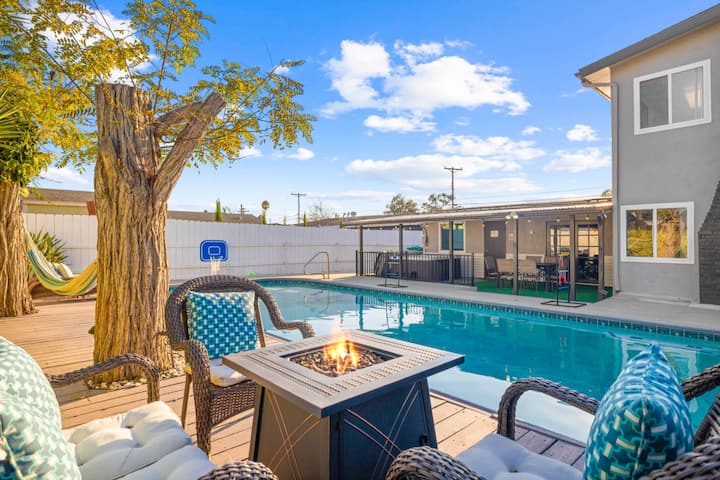 Prime Getaway Pool | Hot Tub | Game Room | Firepit - Del Mar, CA