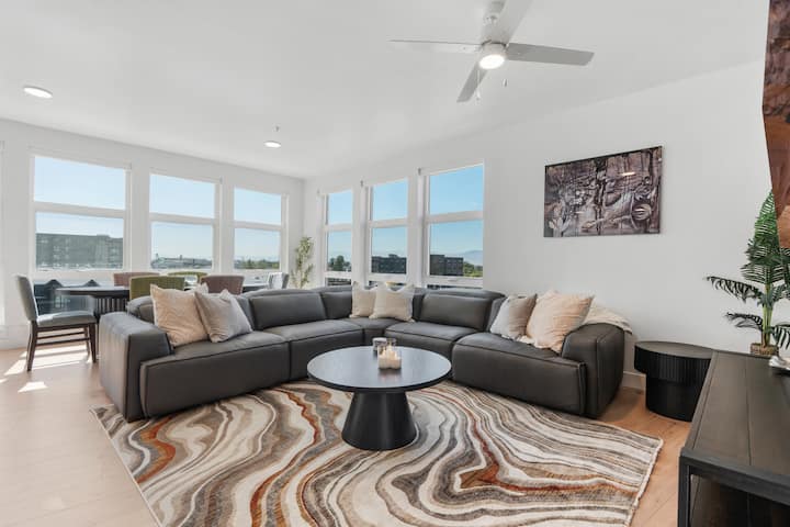 Amazing Deluxe 2br Pool/gym/htub - Salt Lake City, UT