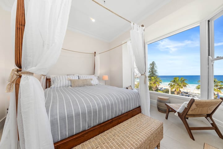 Beachfront Haven Directly Opposite Bondi Beach - Bondi Beach