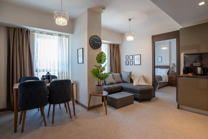 Cozy &  Stylish Apartment  2 Bedr 2bath - Zeytinburnu