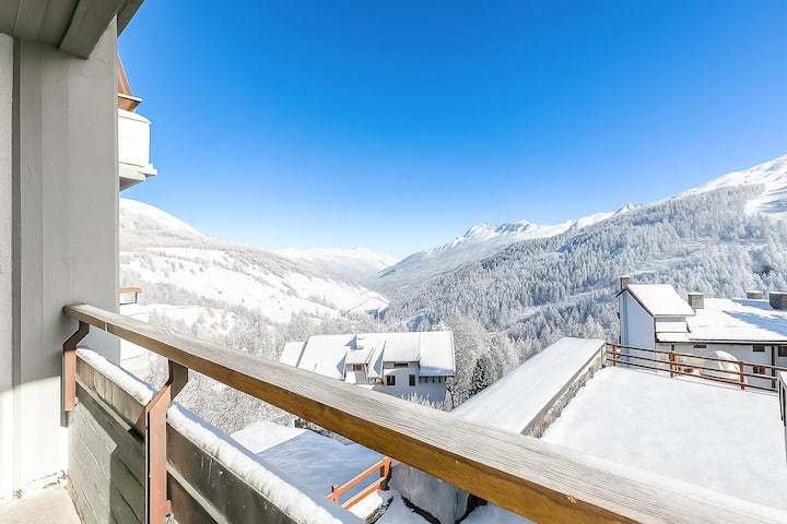 Wolf & Deer Apartment Ski-in Ski-out 250m - Sauze d'Oulx