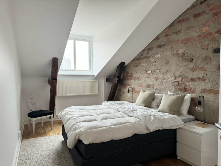 Top Floor Etage Apt With Three Separate Bedrooms - Estocolmo