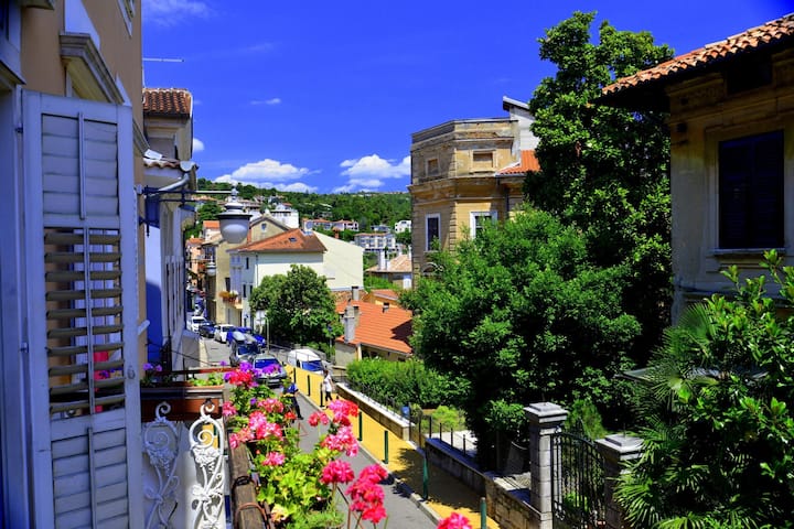 Schöne Ferienwohnung Mit Balkon Und Garten - Opatija